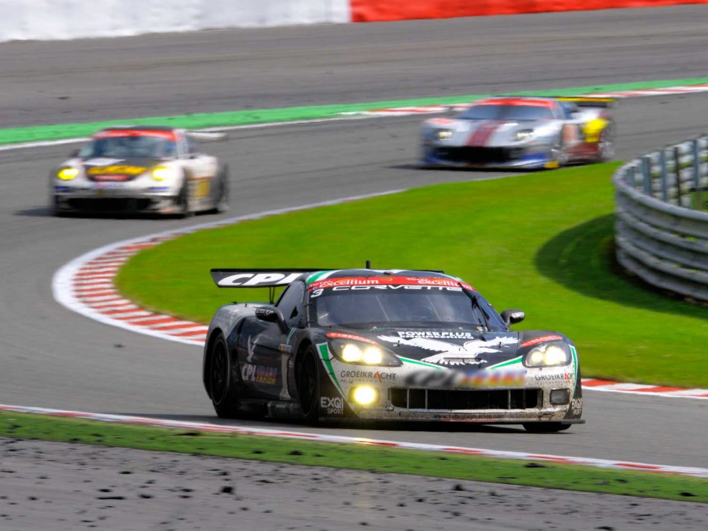 Bespoke motor racing team support - Metro