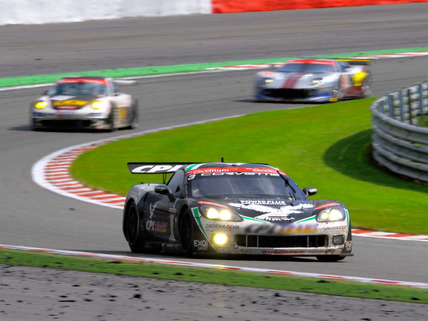 Bespoke motor racing team support - Metro