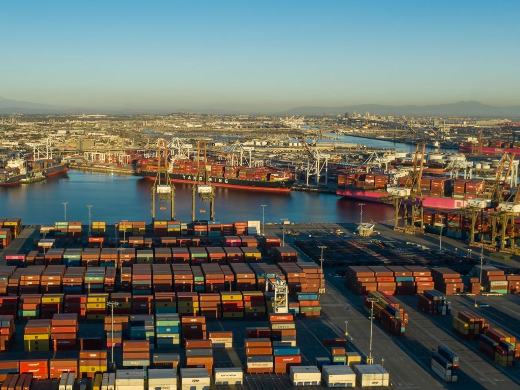 Ships continue to queue at congested US ports | Metro Global