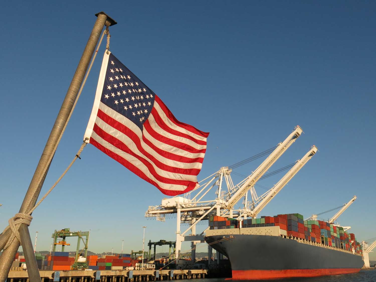 Regulators circle shipping lines - Metro